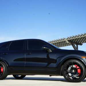 Porsche Cayenne Turbo on Velos S3 Wheels - Velos Designwerks