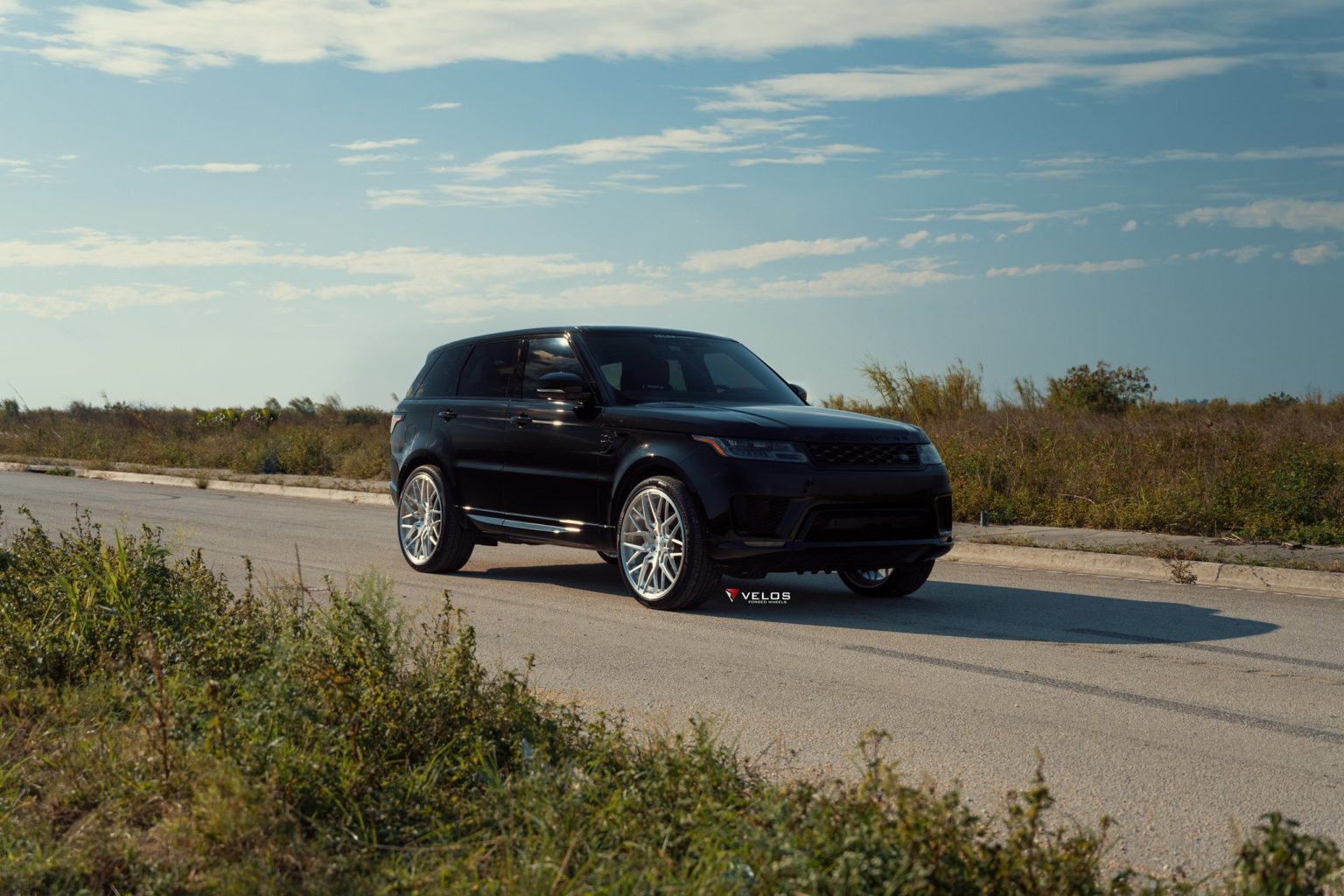 Range Rover Sport on 24" Velos VLS07 in 1 pc Configuration - Velos ...